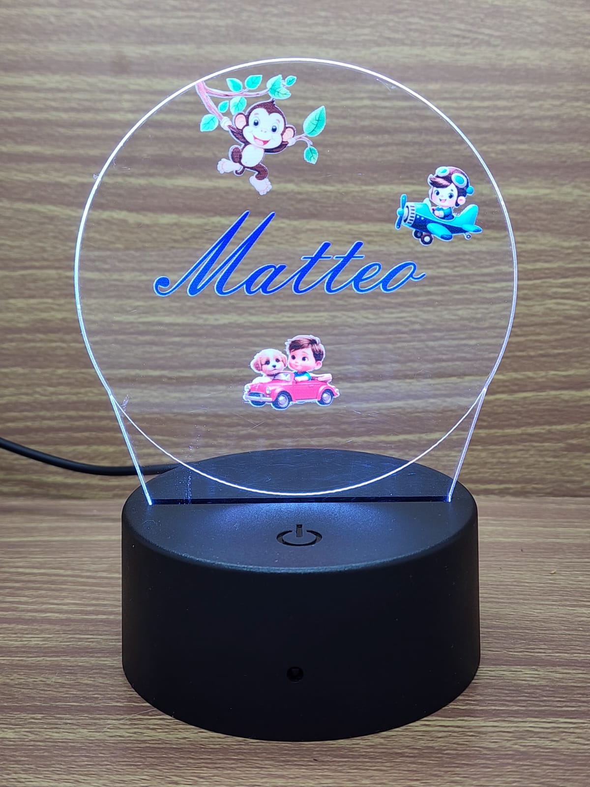 Luminária Personalizada com Base Compacta e LED RGB – Acrilic Arte ...